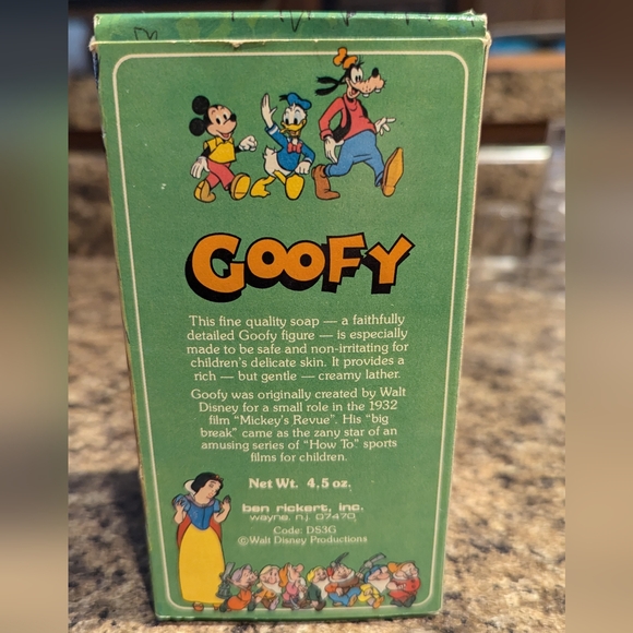 Disney | Bath | Walt Disneys Goofy Sculptured Soap | Poshmark